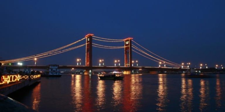 10 Jembatan Terindah di Indonesia - Maria Infiniferro 10 Jembatan Terindah di Indonesia - Maria Infiniferro